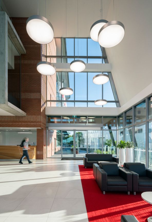 Sullivan Nicolaides Pathology - nettletontribe architects